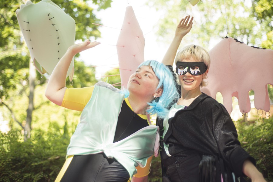 Super We, Super Me — Offensive Tanz